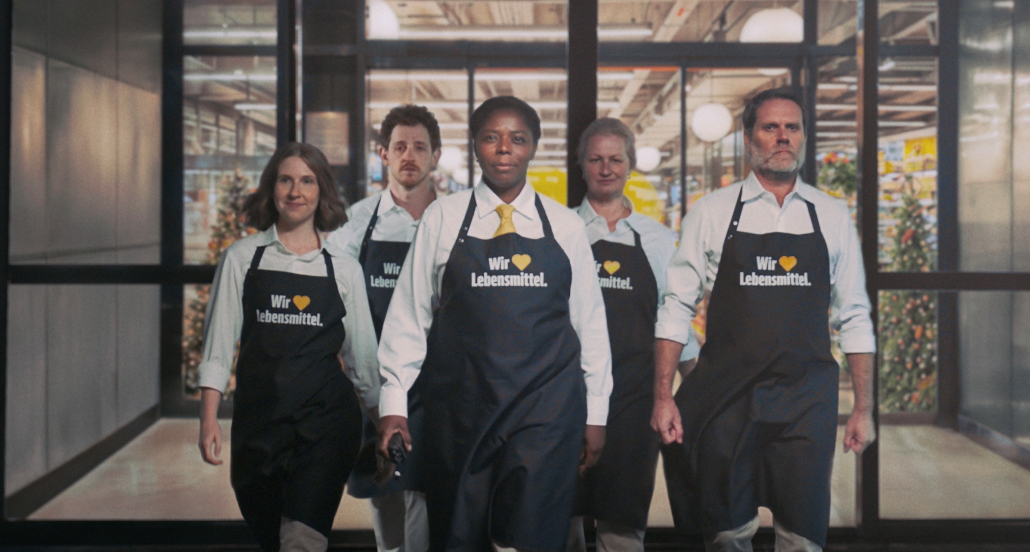 Alles andere als besinnlich: Jung von Matt mit actionreicher Werbung ...