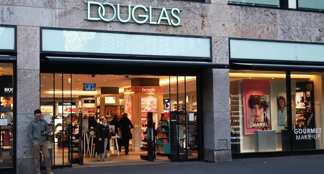thjnk-Gruppe und Ogilvy gewinnen Douglas-Pitch