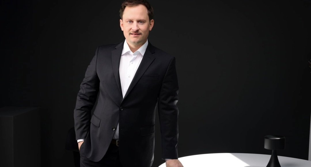 Philipp Winkens steigt bei Burda zum Digital Director Health auf – Jens ...