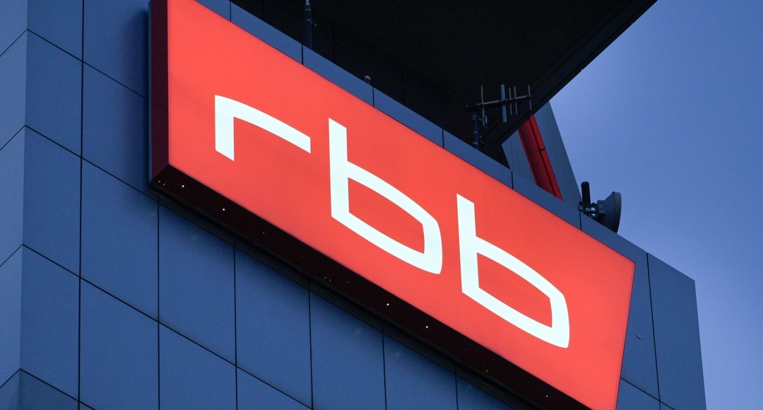 RBB bezahlt Führungskräfte häufig über Tarif